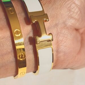 Hailey | Jewelry | Gold Love You Screw Bracelet And White H Hailey ...